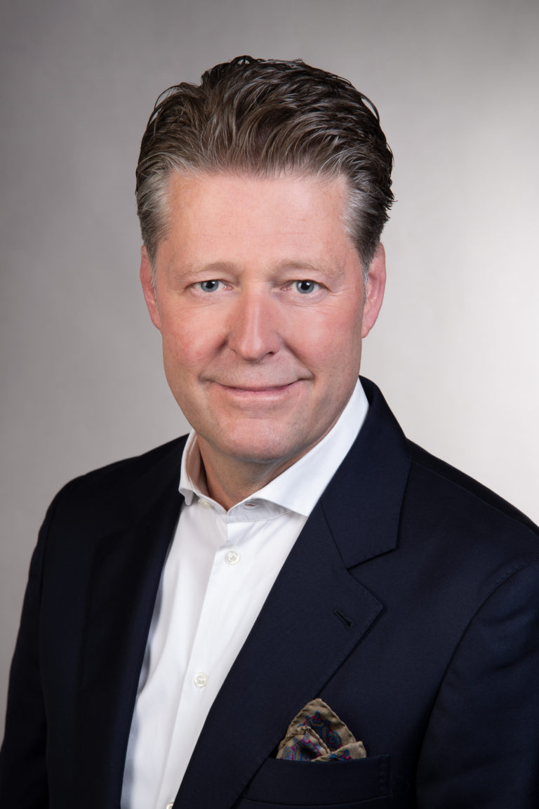 Une croissance solide et un nouveau CEO pour 4B - Le Monde Économique